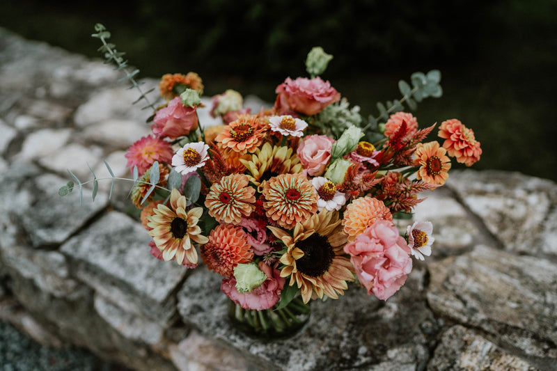 Emma & Drew – Carolina Flowers